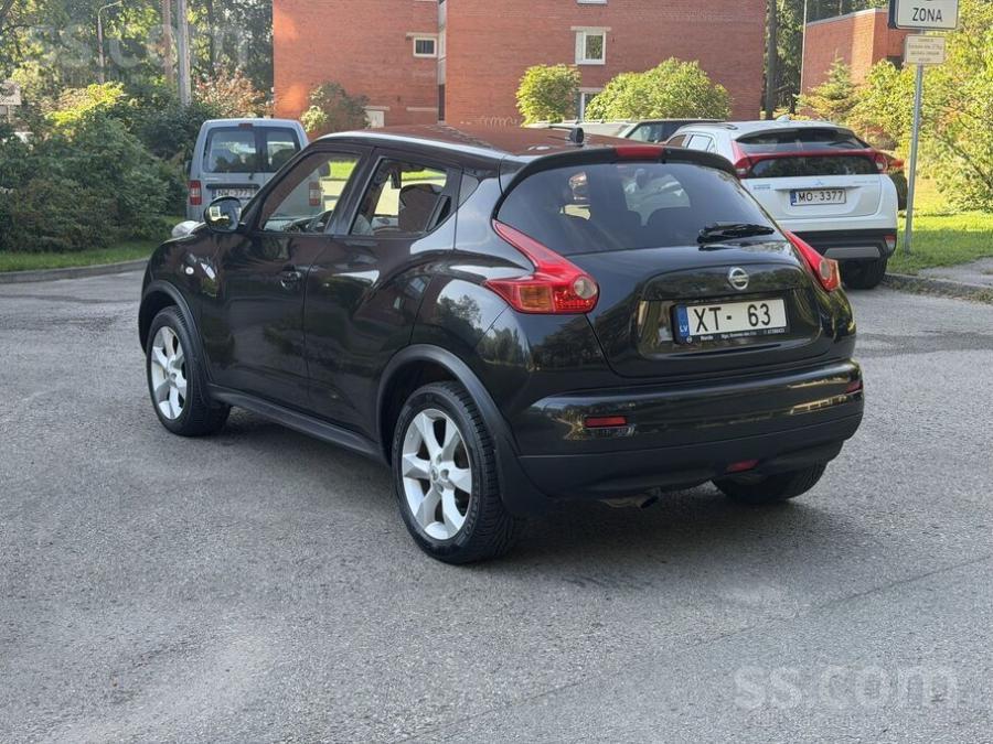 Black Nissan Juke 2012 in Riga, with an engine capacity of 1.50 L and mileage of 254 thousand km for 3380 €, photo 5 on AUTOMOTO.COM.LV