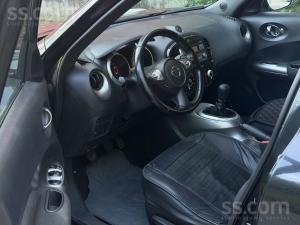 Black Nissan Juke 2012 in Riga, with an engine capacity of 1.50 L and mileage of 254 thousand km for 3380 €, photo 6 on AUTOMOTO.COM.LV