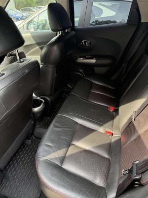 Black Nissan Juke 2012 in Vilnius, with an engine capacity of 1.60 L and mileage of 145 thousand km for 3000 €, photo 9 on AUTOMOTO.COM.LV