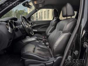 Black Nissan Juke 2012 in Jelgava, with an engine capacity of 1.60 L and mileage of 76 thousand km for 6995 €, photo 10 on AUTOMOTO.COM.LV