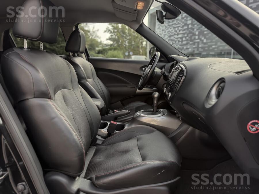 Black Nissan Juke 2012 in Jelgava, with an engine capacity of 1.60 L and mileage of 76 thousand km for 6995 €, photo 12 on AUTOMOTO.COM.LV