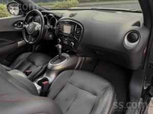 Black Nissan Juke 2012 in Jelgava, with an engine capacity of 1.60 L and mileage of 76 thousand km for 6995 €, photo 13 on AUTOMOTO.COM.LV