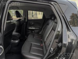 Black Nissan Juke 2012 in Jelgava, with an engine capacity of 1.60 L and mileage of 76 thousand km for 6995 €, photo 16 on AUTOMOTO.COM.LV