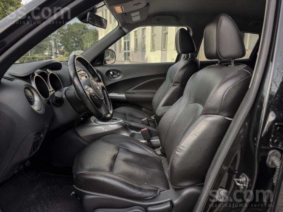 Black Nissan Juke 2012 in Jelgava, with an engine capacity of 1.60 L and mileage of 76 thousand km for 6995 €, photo 17 on AUTOMOTO.COM.LV