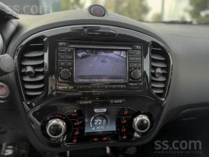Black Nissan Juke 2012 in Jelgava, with an engine capacity of 1.60 L and mileage of 76 thousand km for 6995 €, photo 18 on AUTOMOTO.COM.LV