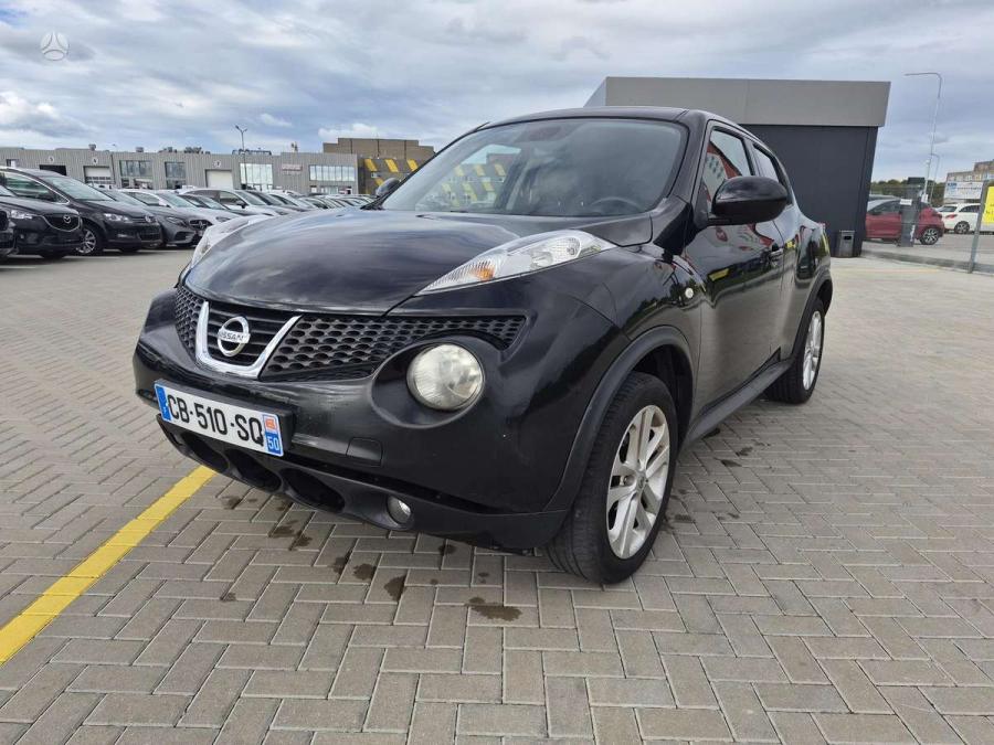 Black Nissan Juke 2012 in Taurage, with an engine capacity of 1.46 L and mileage of 313 thousand km for 3500 €, photo 3 on AUTOMOTO.COM.LV