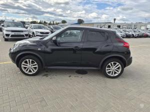 Black Nissan Juke 2012 in Taurage, with an engine capacity of 1.46 L and mileage of 313 thousand km for 3500 €, photo 7 on AUTOMOTO.COM.LV