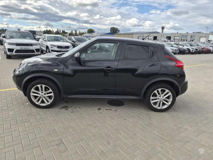 Black Nissan Juke 2012 in Taurage, with an engine capacity of 1.46 L and mileage of 313 thousand km for 3500 €, photo 7 on AUTOMOTO.COM.LV