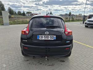 Black Nissan Juke 2012 in Taurage, with an engine capacity of 1.46 L and mileage of 313 thousand km for 3500 €, photo 10 on AUTOMOTO.COM.LV