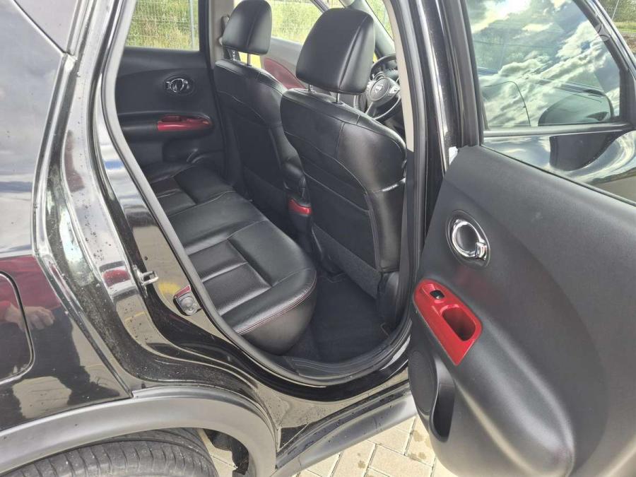 Black Nissan Juke 2012 in Taurage, with an engine capacity of 1.46 L and mileage of 313 thousand km for 3500 €, photo 16 on AUTOMOTO.COM.LV