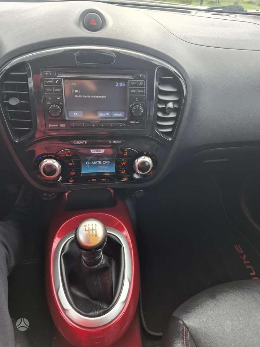 Black Nissan Juke 2012 in Taurage, with an engine capacity of 1.46 L and mileage of 313 thousand km for 3500 €, photo 21 on AUTOMOTO.COM.LV