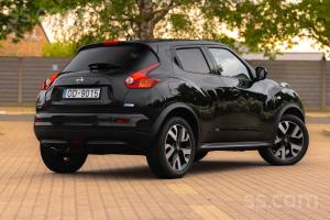 Black Nissan Juke 2013 in Jelgava, with an engine capacity of 1.50 L and mileage of 0 thousand km for 5390 €, photo 3 on AUTOMOTO.COM.LV
