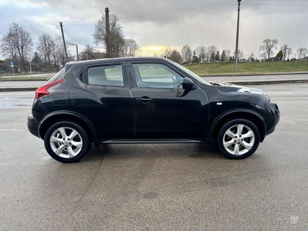 Black Nissan Juke 2013 in Taurage, with an engine capacity of 1.46 L and mileage of 245 thousand km for 3500 €, photo 6 on AUTOMOTO.COM.LV