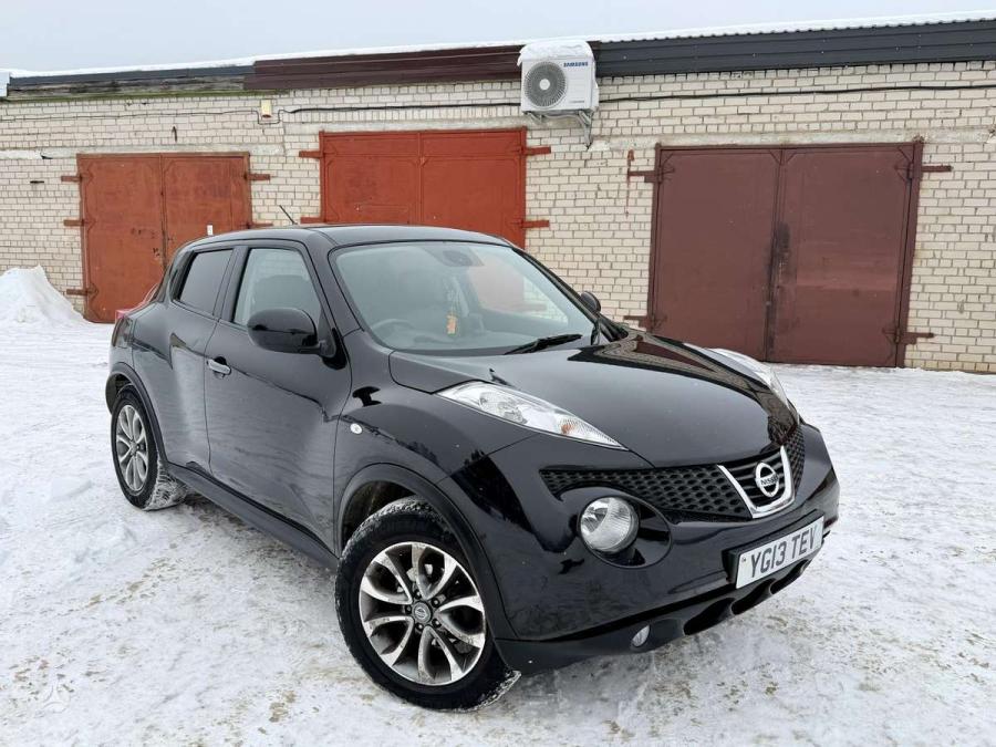 Black Nissan Juke 2013 in Prienai, with an engine capacity of 1.60 L and mileage of 131 thousand km for 1999 €, photo 1 on AUTOMOTO.COM.LV