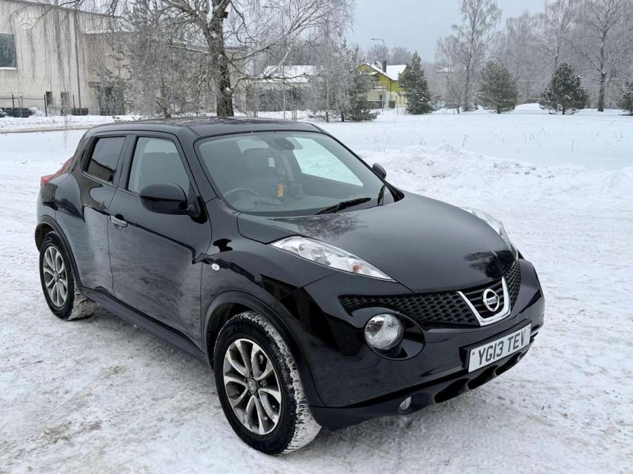 Black Nissan Juke 2013 in Prienai, with an engine capacity of 1.60 L and mileage of 131 thousand km for 1999 €, photo 4 on AUTOMOTO.COM.LV
