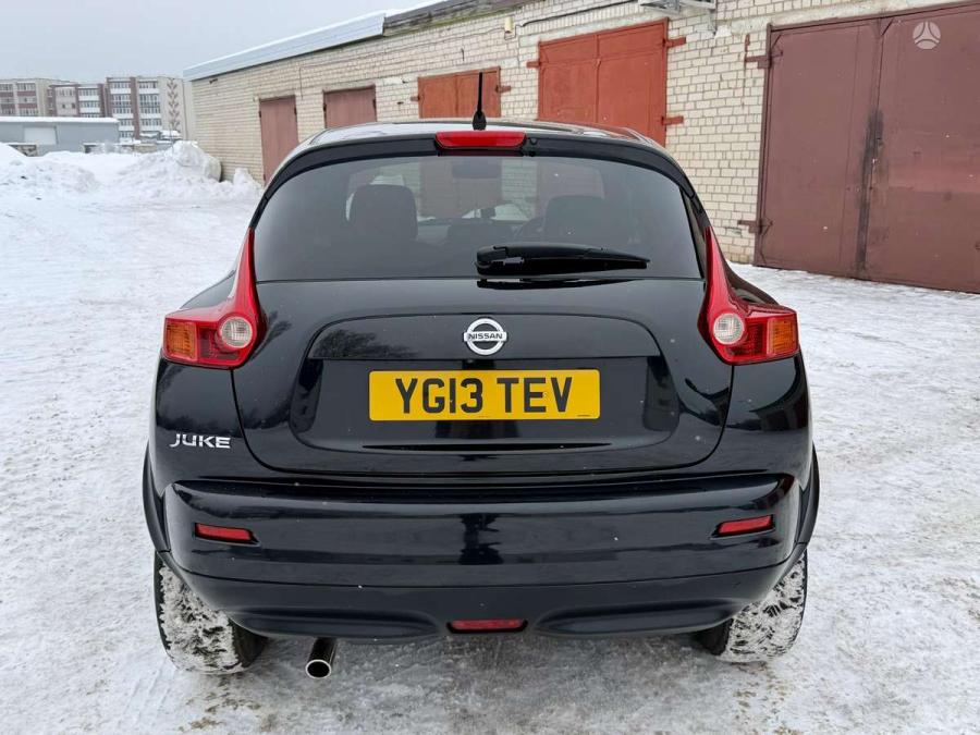 Black Nissan Juke 2013 in Prienai, with an engine capacity of 1.60 L and mileage of 131 thousand km for 1999 €, photo 5 on AUTOMOTO.COM.LV