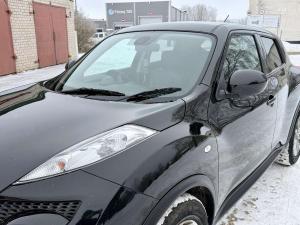 Black Nissan Juke 2013 in Prienai, with an engine capacity of 1.60 L and mileage of 131 thousand km for 1999 €, photo 11 on AUTOMOTO.COM.LV
