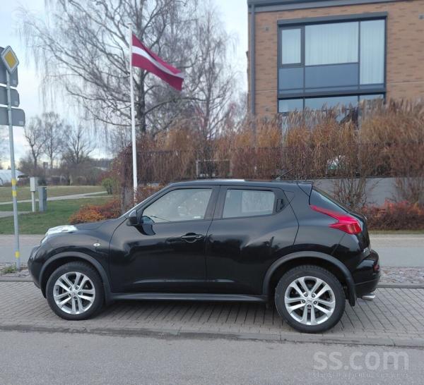 Melns Nissan Juke 2013 Rīga, ar dzinēja tilpumu 1.50 L un nobraukumu 169 tūkst. km par 6500 €, foto 3 vietnē AUTOMOTO.COM.LV