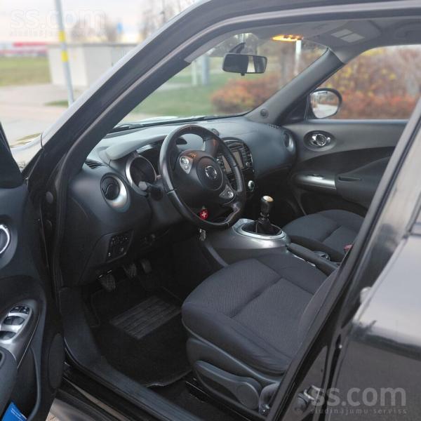 Melns Nissan Juke 2013 Rīga, ar dzinēja tilpumu 1.50 L un nobraukumu 169 tūkst. km par 6500 €, foto 4 vietnē AUTOMOTO.COM.LV