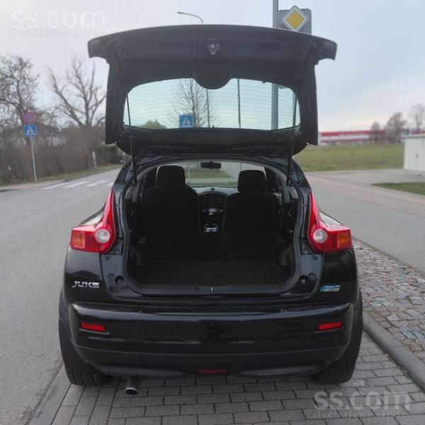 Melns Nissan Juke 2013 Rīga, ar dzinēja tilpumu 1.50 L un nobraukumu 169 tūkst. km par 6500 €, foto 8 vietnē AUTOMOTO.COM.LV