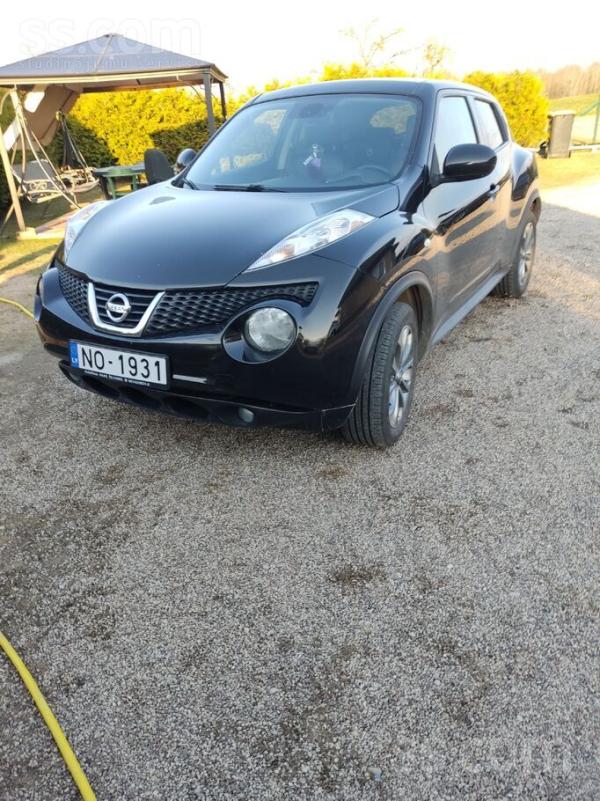 Black Nissan Juke 2013 in Daugavpils, with an engine capacity of 1.50 L and mileage of 144 thousand km for 5650 €, photo 1 on AUTOMOTO.COM.LV