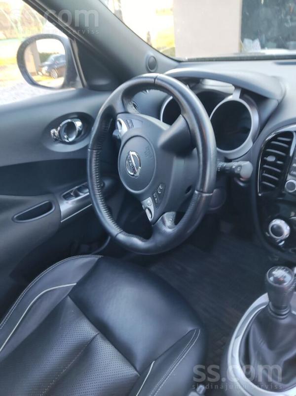 Black Nissan Juke 2013 in Daugavpils, with an engine capacity of 1.50 L and mileage of 144 thousand km for 5650 €, photo 4 on AUTOMOTO.COM.LV