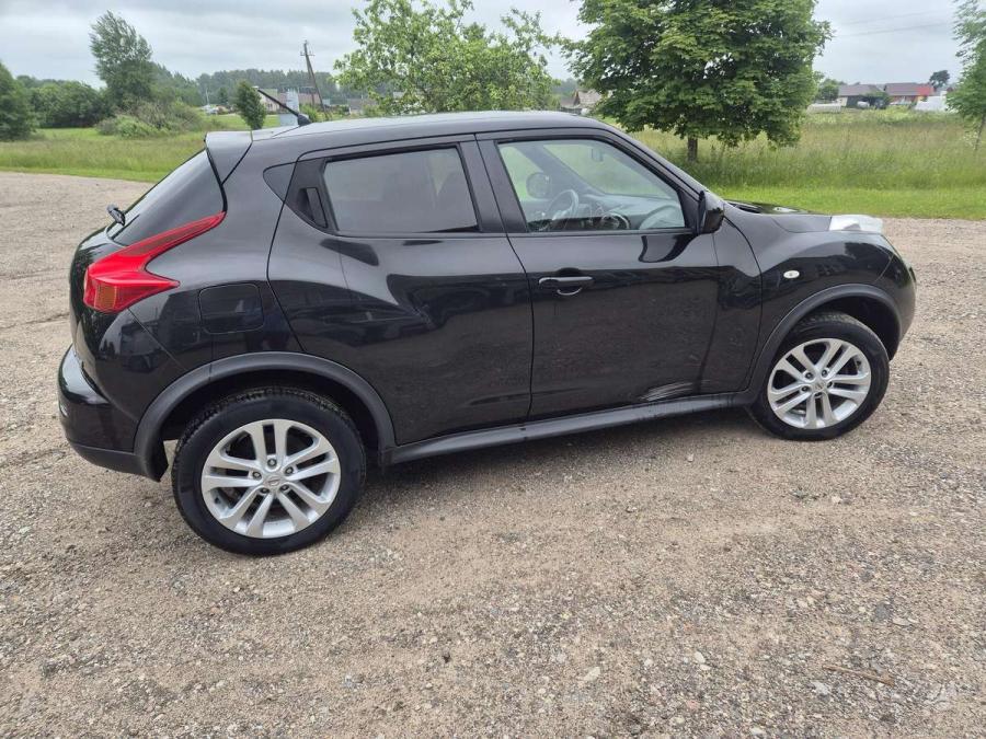 Black Nissan Juke 2013 in Silale, with an engine capacity of 1.46 L and mileage of 260 thousand km for 3750 €, photo 4 on AUTOMOTO.COM.LV