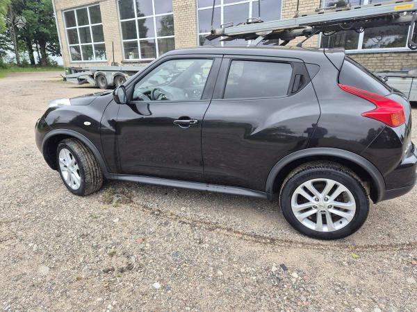 Black Nissan Juke 2013 in Silale, with an engine capacity of 1.46 L and mileage of 260 thousand km for 3750 €, photo 8 on AUTOMOTO.COM.LV