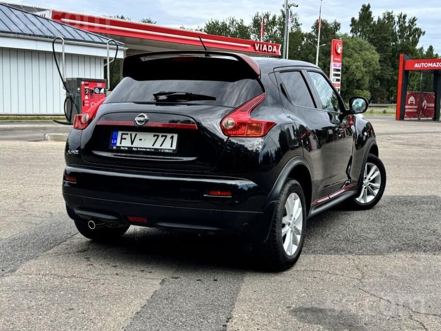 Melns Nissan Juke 2013 Rīga, ar dzinēja tilpumu 1.60 L un nobraukumu 239 tūkst. km par 3500 €, foto 4 vietnē AUTOMOTO.COM.LV
