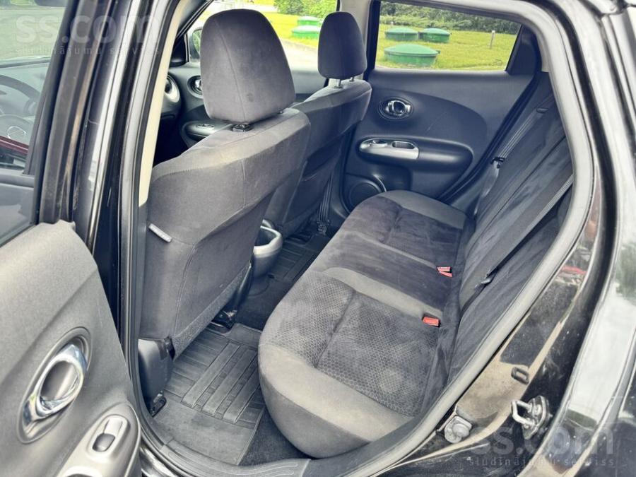 Melns Nissan Juke 2013 Rīga, ar dzinēja tilpumu 1.60 L un nobraukumu 239 tūkst. km par 3500 €, foto 12 vietnē AUTOMOTO.COM.LV