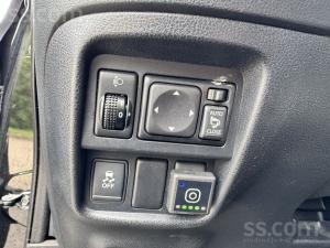 Melns Nissan Juke 2013 Rīga, ar dzinēja tilpumu 1.60 L un nobraukumu 239 tūkst. km par 3500 €, foto 18 vietnē AUTOMOTO.COM.LV