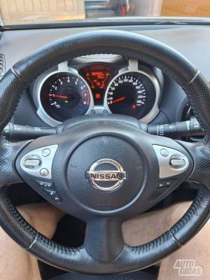 Black Nissan Juke 2013 in Birzai, with an engine capacity of 1.60 L and mileage of 183 thousand km for 5500 €, photo 3 on AUTOMOTO.COM.LV