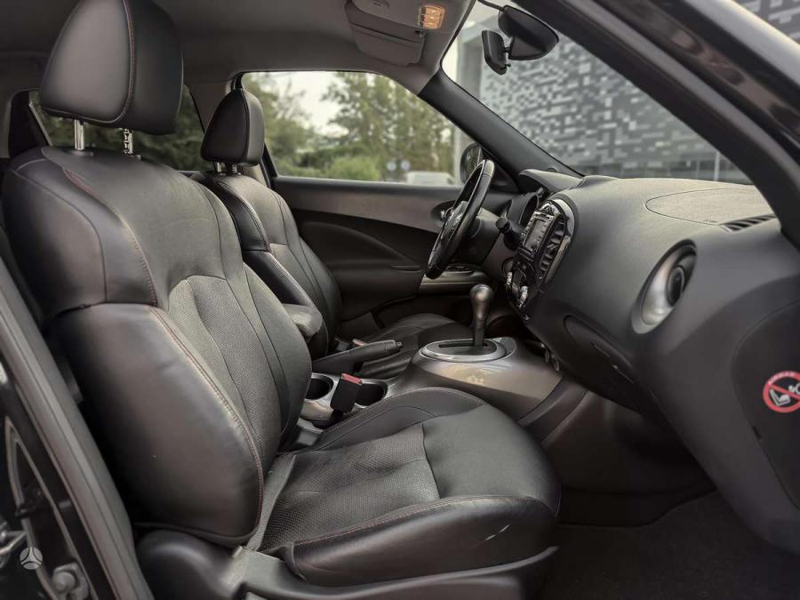 Melns Nissan Juke 2013 Jelgava, ar dzinēja tilpumu 1.62 L un nobraukumu 75 tūkst. km par 6990 €, foto 12 vietnē AUTOMOTO.COM.LV