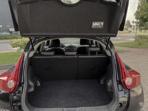 Melns Nissan Juke 2013 Jelgava, ar dzinēja tilpumu 1.62 L un nobraukumu 75 tūkst. km par 6990 €, foto 15 vietnē AUTOMOTO.COM.LV