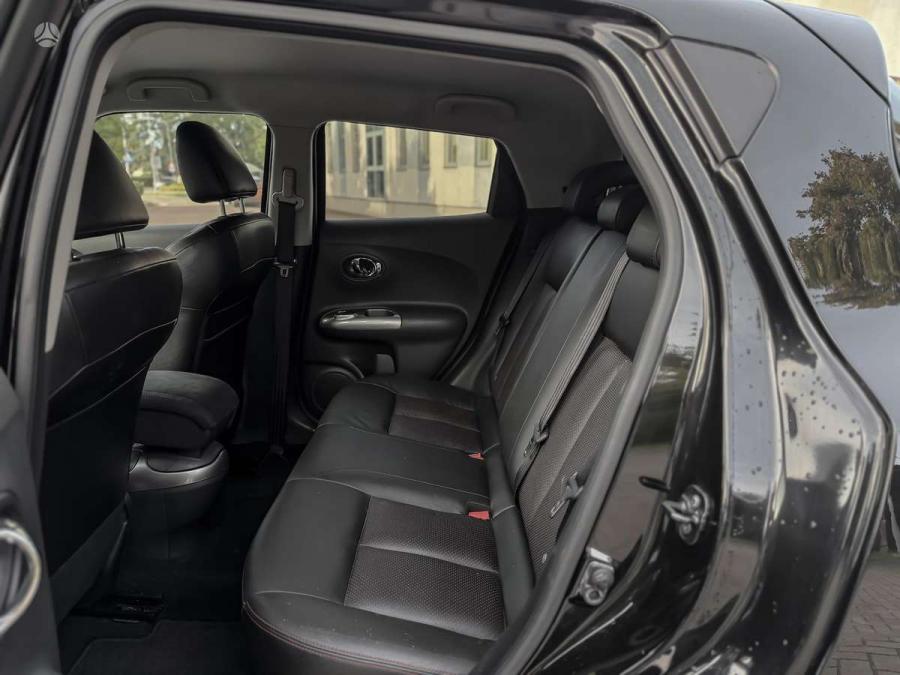 Melns Nissan Juke 2013 Jelgava, ar dzinēja tilpumu 1.62 L un nobraukumu 75 tūkst. km par 6990 €, foto 16 vietnē AUTOMOTO.COM.LV