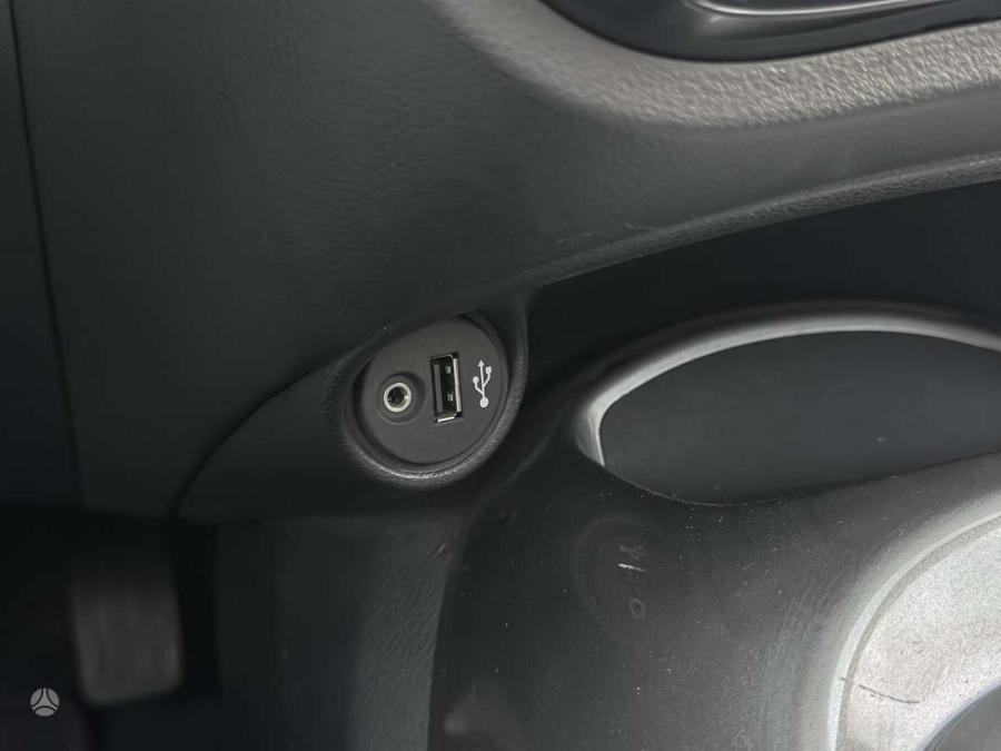 Melns Nissan Juke 2013 Jelgava, ar dzinēja tilpumu 1.62 L un nobraukumu 75 tūkst. km par 6990 €, foto 20 vietnē AUTOMOTO.COM.LV