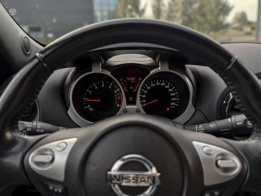 Melns Nissan Juke 2013 Jelgava, ar dzinēja tilpumu 1.62 L un nobraukumu 75 tūkst. km par 6990 €, foto 21 vietnē AUTOMOTO.COM.LV