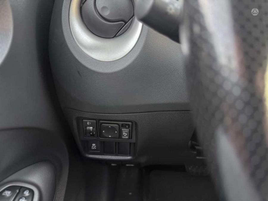 Melns Nissan Juke 2013 Jelgava, ar dzinēja tilpumu 1.62 L un nobraukumu 75 tūkst. km par 6990 €, foto 22 vietnē AUTOMOTO.COM.LV