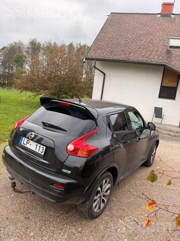 Black Nissan Juke 2013 in Riga, with an engine capacity of 1.50 L and mileage of 234 thousand km for 4700 €, photo 9 on AUTOMOTO.COM.LV