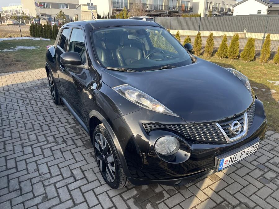 Black Nissan Juke 2014 in Kaunas, with an engine capacity of 1.60 L and mileage of 210 thousand km for 6600 €, photo 1 on AUTOMOTO.COM.LV