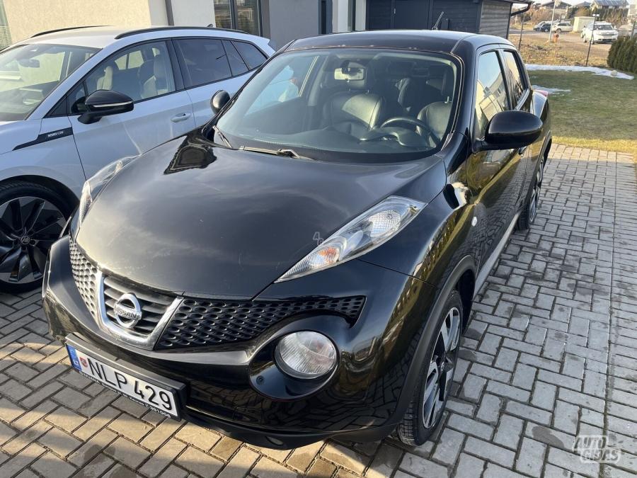 Black Nissan Juke 2014 in Kaunas, with an engine capacity of 1.60 L and mileage of 210 thousand km for 6600 €, photo 4 on AUTOMOTO.COM.LV