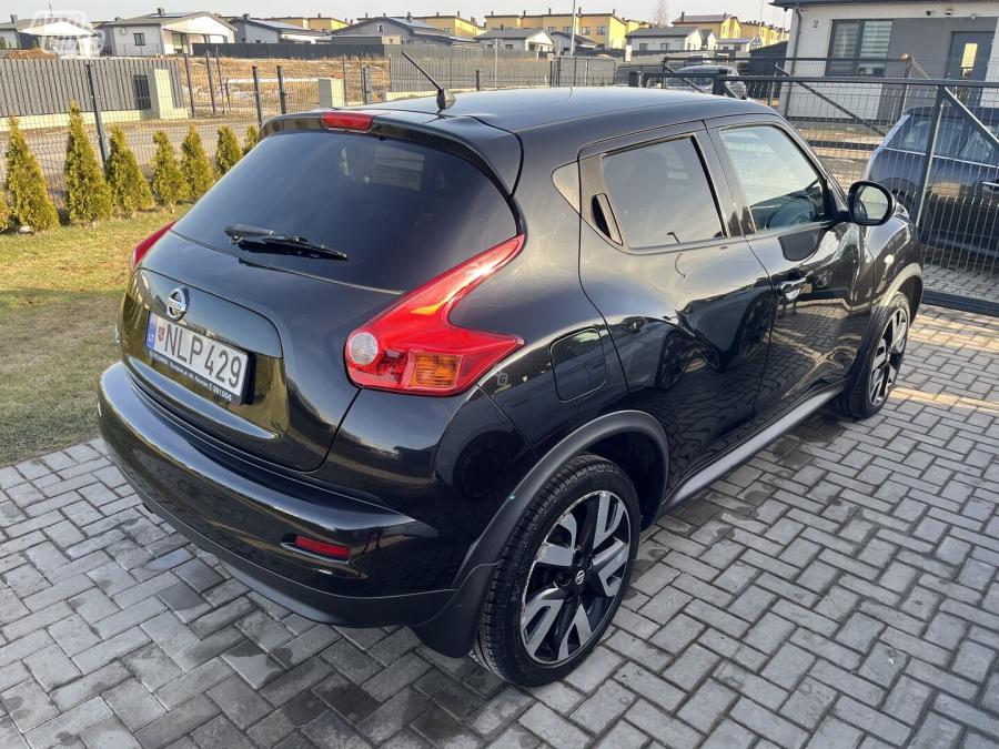 Black Nissan Juke 2014 in Kaunas, with an engine capacity of 1.60 L and mileage of 210 thousand km for 6600 €, photo 5 on AUTOMOTO.COM.LV