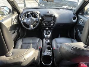 Black Nissan Juke 2014 in Kaunas, with an engine capacity of 1.60 L and mileage of 210 thousand km for 6600 €, photo 9 on AUTOMOTO.COM.LV