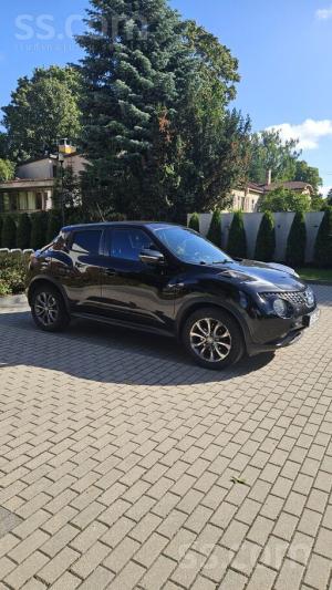 Black Nissan Juke 2014 in Riga, with an engine capacity of 1.60 L and mileage of 192 thousand km for 5200 €, photo  on AUTOMOTO.COM.LV