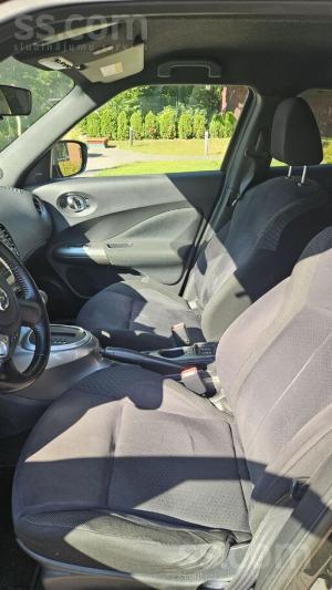 Black Nissan Juke 2014 in Riga, with an engine capacity of 1.60 L and mileage of 192 thousand km for 5200 €, photo 4 on AUTOMOTO.COM.LV