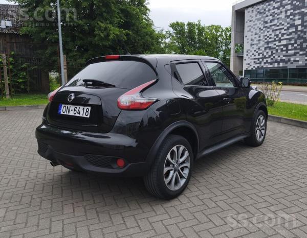Melns Nissan Juke 2015 Jelgava, ar dzinēja tilpumu 1.20 L un nobraukumu 0 tūkst. km par 7990 €, foto 3 vietnē AUTOMOTO.COM.LV