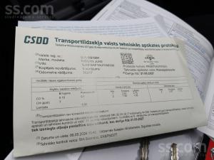 Черный Ниссан Жук 2015 в Рига, объемом двигателя 1.60 л и пробегом 76 тыс. км за 7590 €, фото 31 на AUTOMOTO.COM.LV