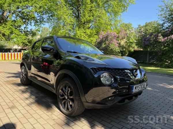 Черный Ниссан Жук 2015 в Рига, объемом двигателя 1.50 л и пробегом 150 тыс. км за 6000 €, фото 3 на AUTOMOTO.COM.LV