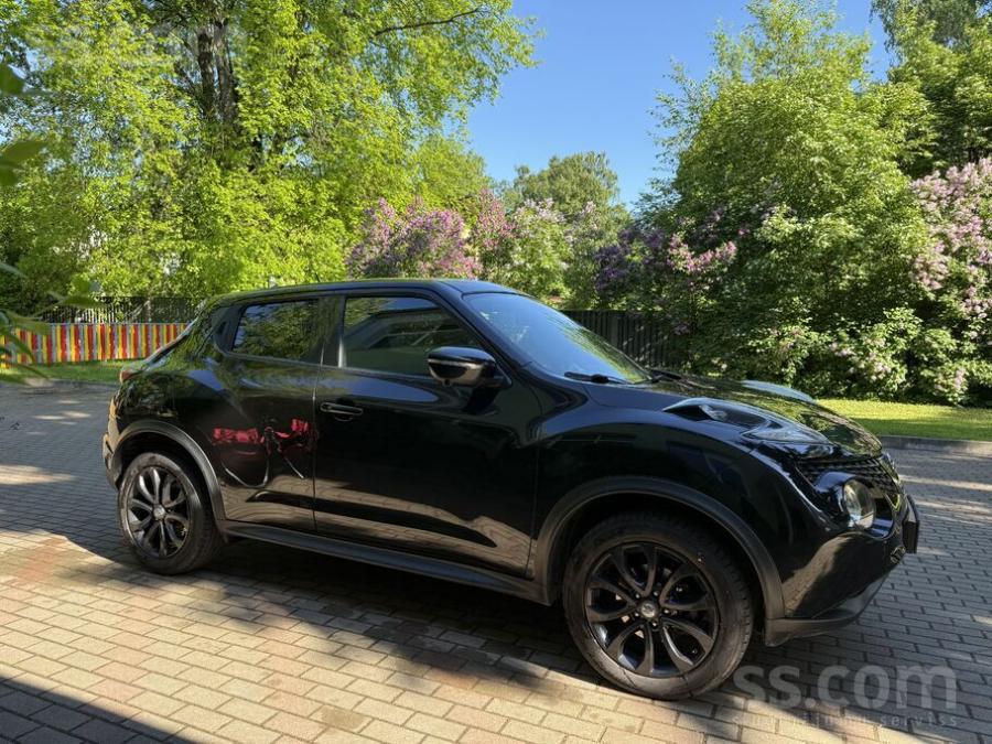 Black Nissan Juke 2015 in Riga, with an engine capacity of 1.50 L and mileage of 150 thousand km for 6000 €, photo 6 on AUTOMOTO.COM.LV