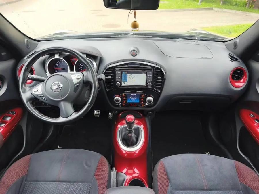 Melns Nissan Juke 2015 Jelgava, ar dzinēja tilpumu 1.20 L un nobraukumu 91 tūkst. km par 7590 €, foto 12 vietnē AUTOMOTO.COM.LV